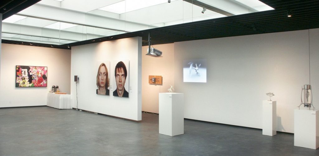 Casey Reas - bitforms gallery